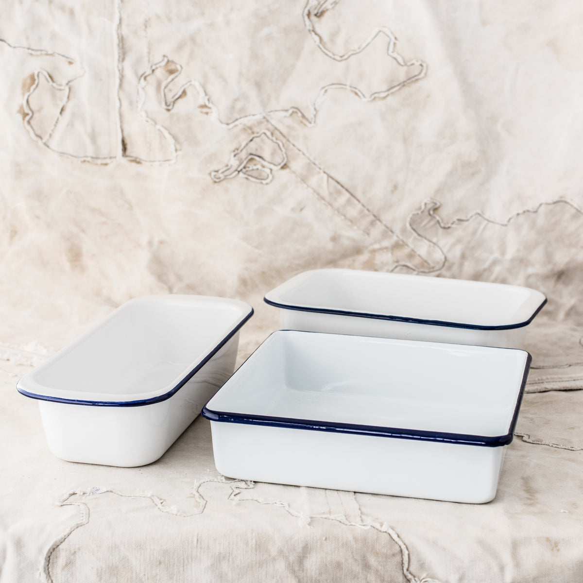 Essential Enamel Baking Pans– The Lost + Found Department